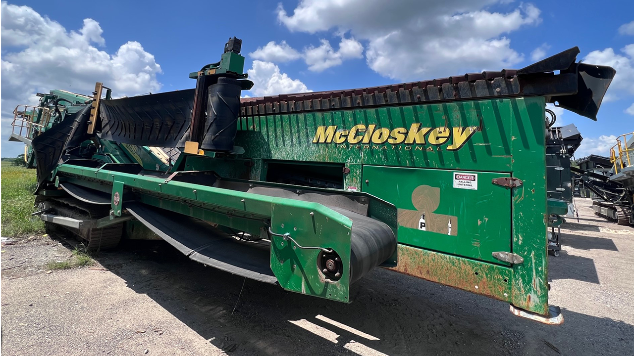 McCloskey S190 Screeners | McCourt Equipment